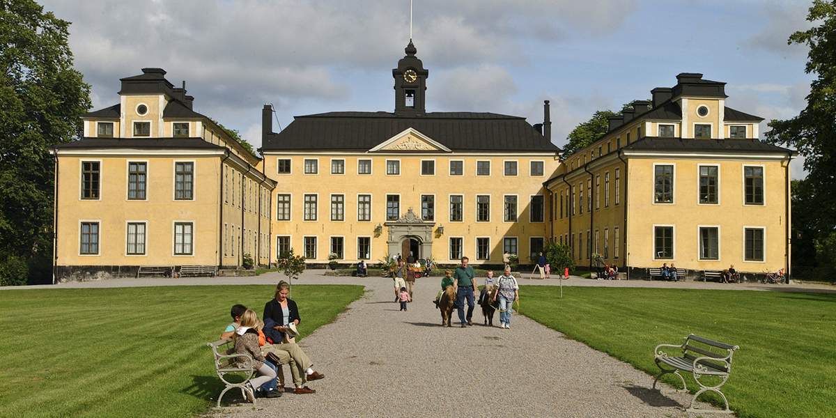 Ulriksdal Palace - Visit Stockholm